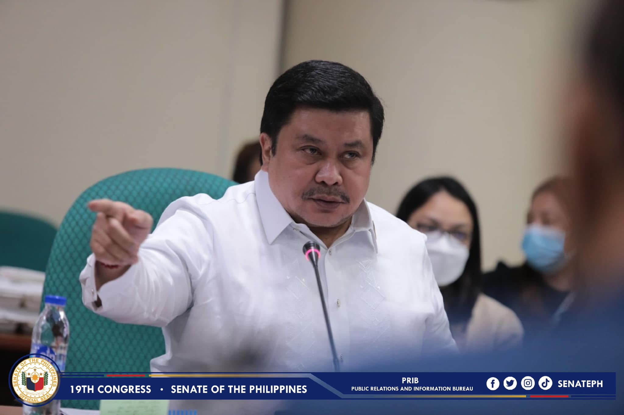 PRIB PHOTO: Enhance OFW orientation – Jinggoy Ejercito Estrada