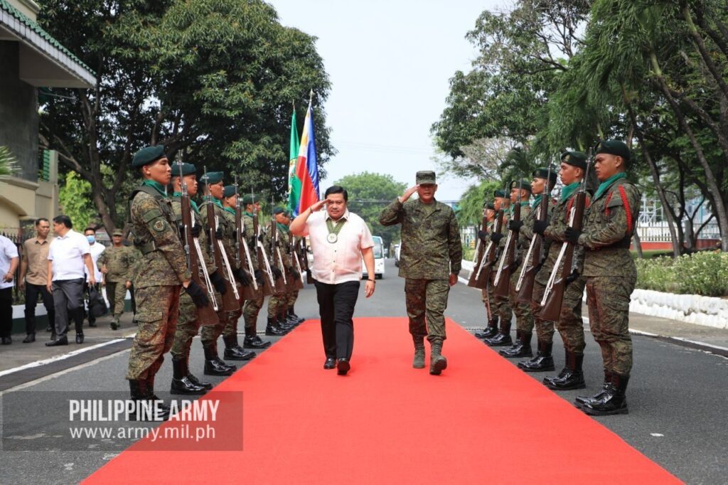 PH ARMY: Senator Jinggoy Ejercito Estrada visits Philippine Army – Jinggoy Ejercito Estrada