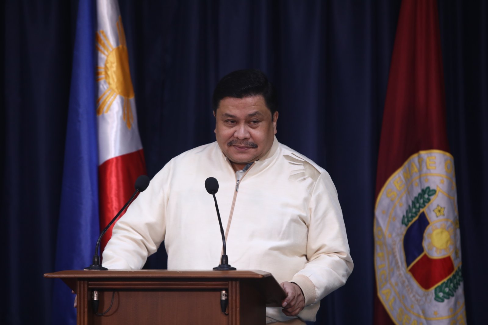 PHOTO RELEASE: Jinggoy questions the need for an executive session with Alice Guo – Jinggoy ...